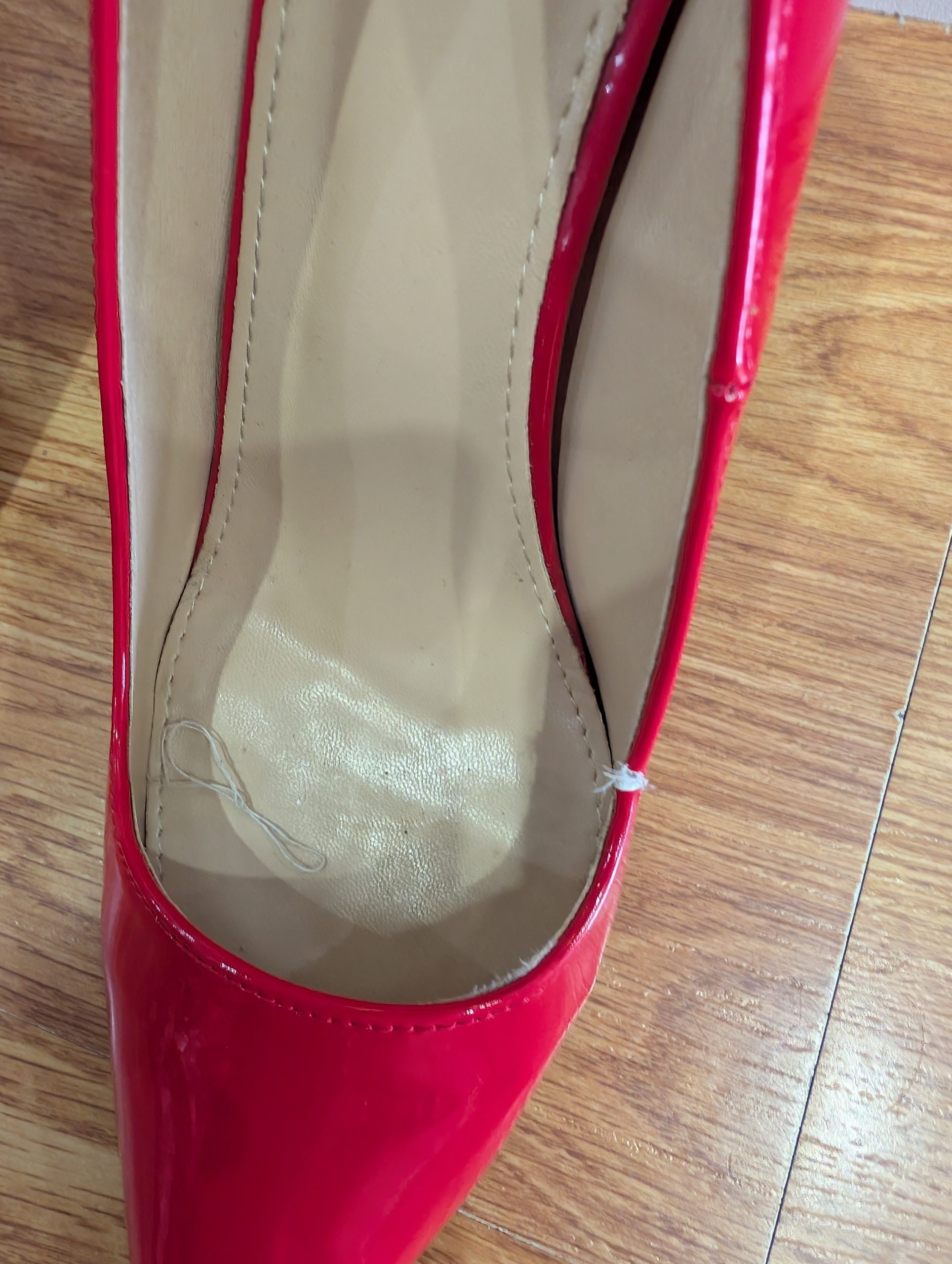 little tear in red | Ladybits